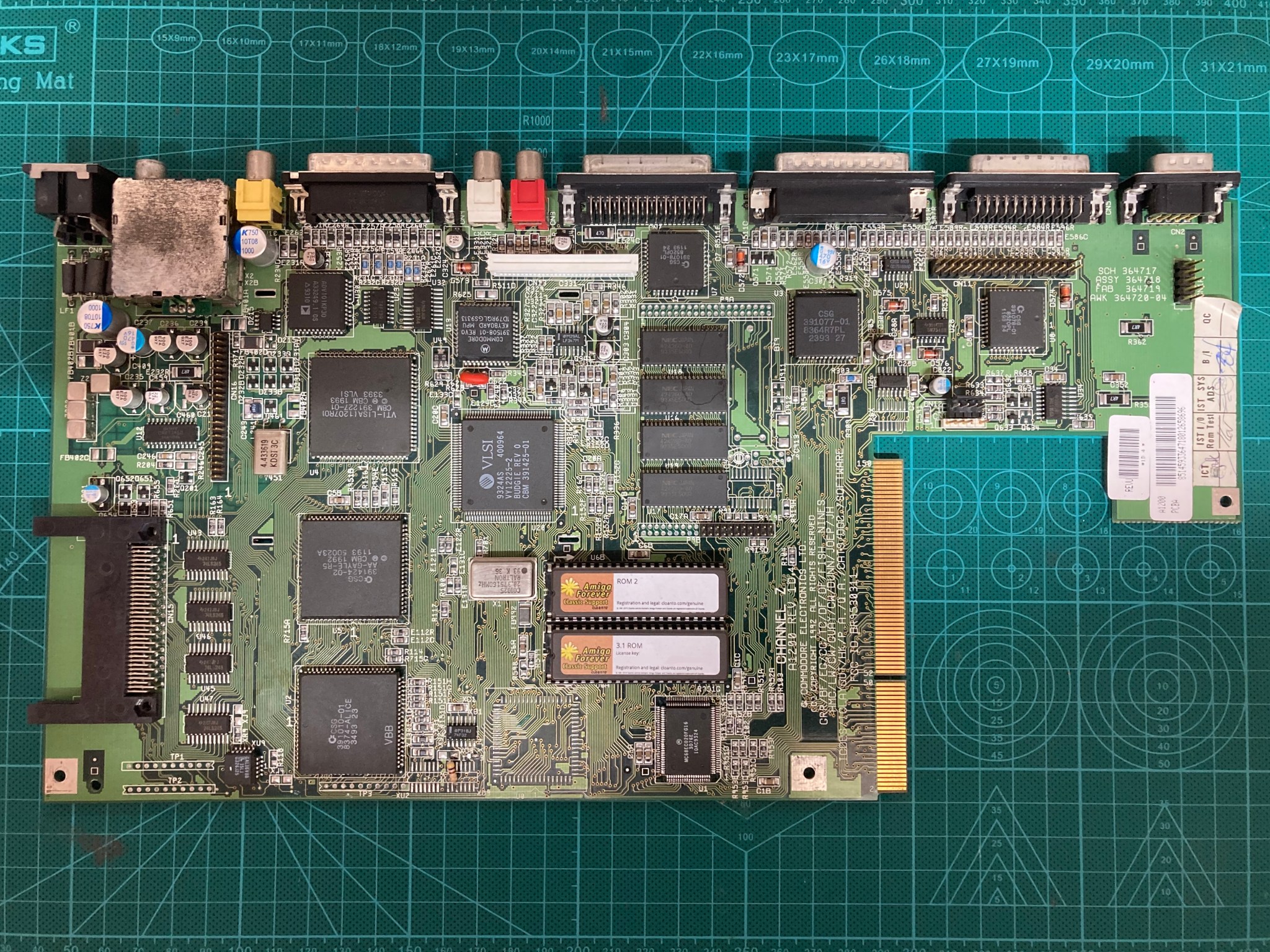 Amiga 1200 Restoration & Upgrades – Adam's Vintage Computer Restorations