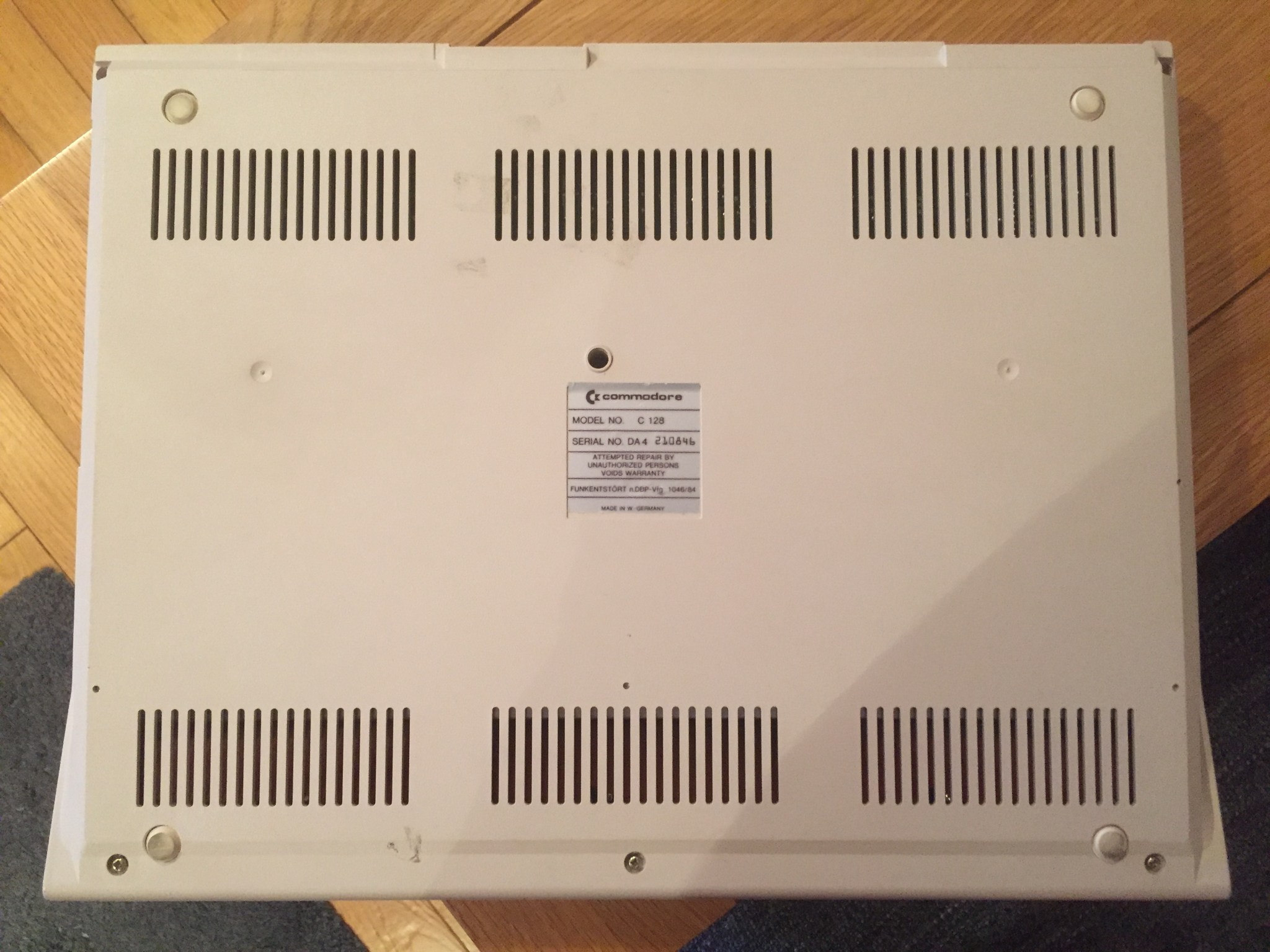 Commodore 128 Repair & Restoration – Adam's Vintage Computer Restorations