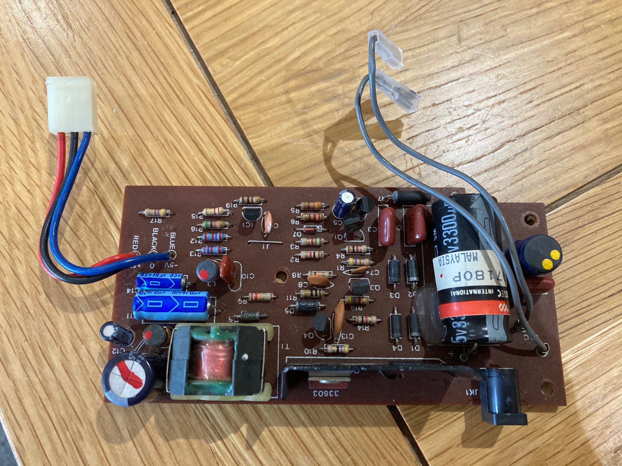 Acorn Electron Repair & Restoration – Adam's Vintage Computer Restorations