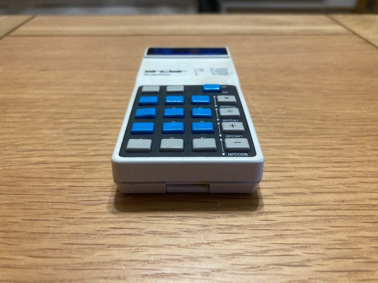 1974 Sinclair Scientific Calculator Repair & Restoration – Adam's ...