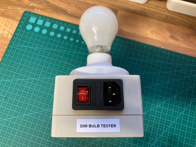 Building a Dim-Bulb Tester for Vintage Radios & TVs – Adam's Vintage ...