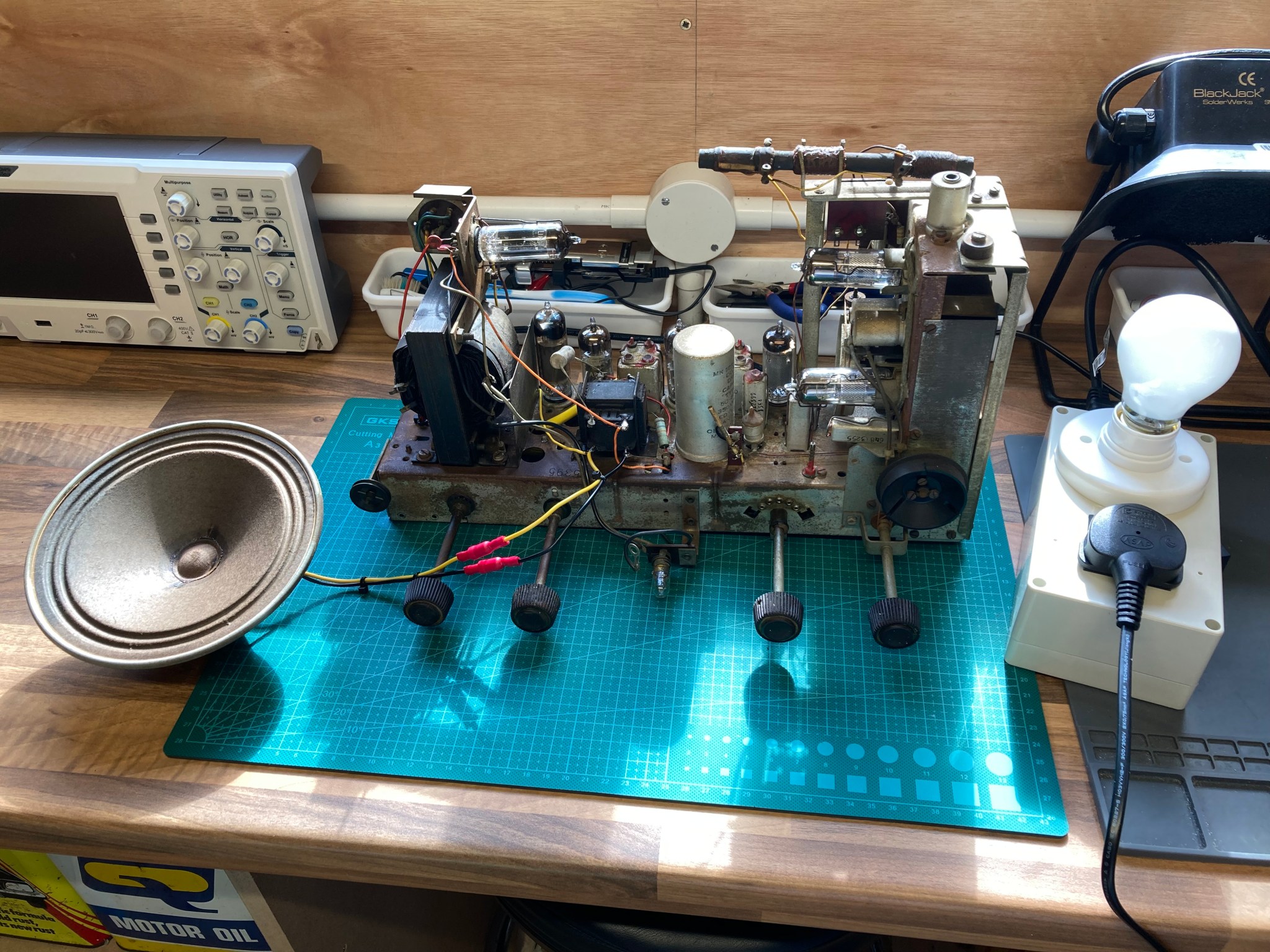 Building a Dim-Bulb Tester for Vintage Radios & TVs – Adam's Vintage ...