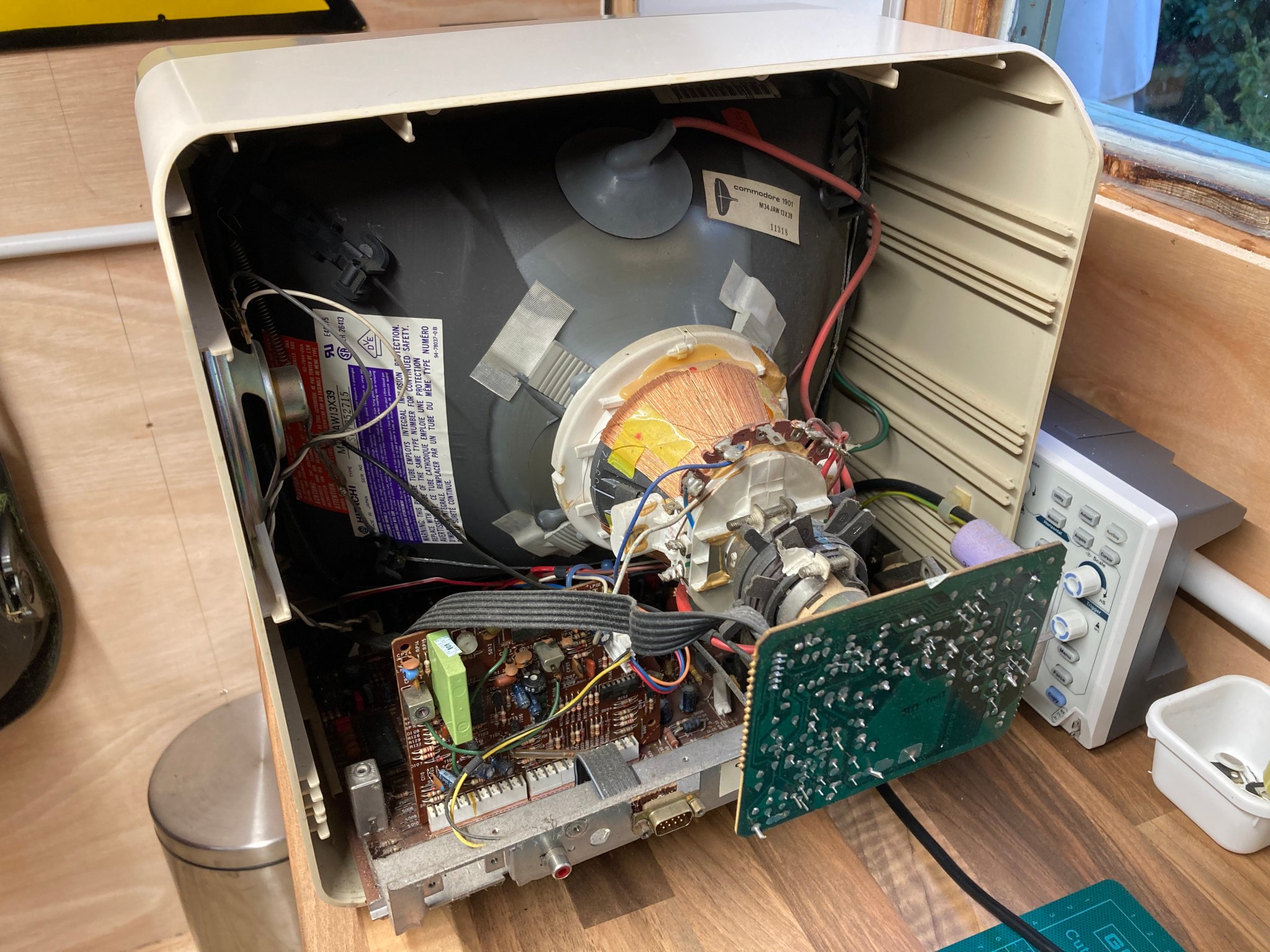 1987 Commodore 1901 CRT Monitor Repair, Modification, & Restoration ...