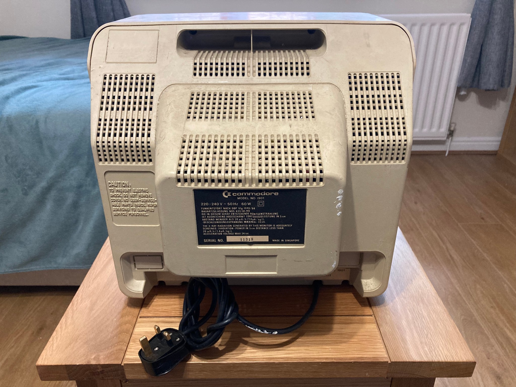 1987 Commodore 1901 CRT Monitor Repair, Modification, & Restoration ...