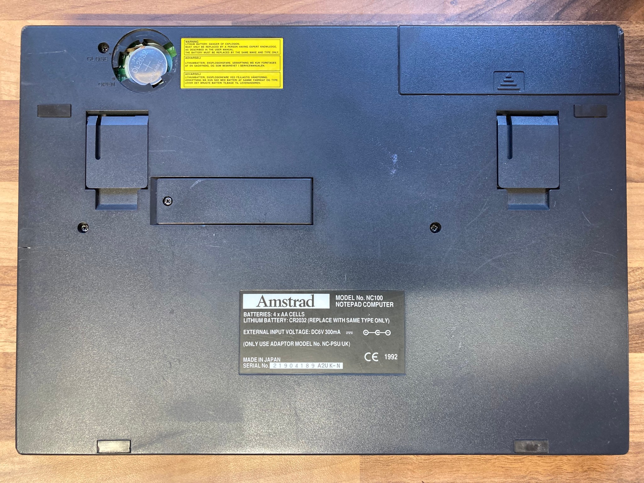 1992 Amstrad NC100 Notepad Computer Repair – Adam's Vintage Computer ...