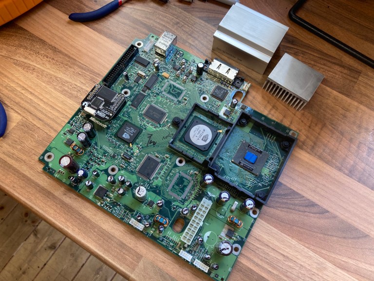 2003 Microsoft Xbox (Original) Upgrades – OpenXenium, 1TB SSD, 128MB ...