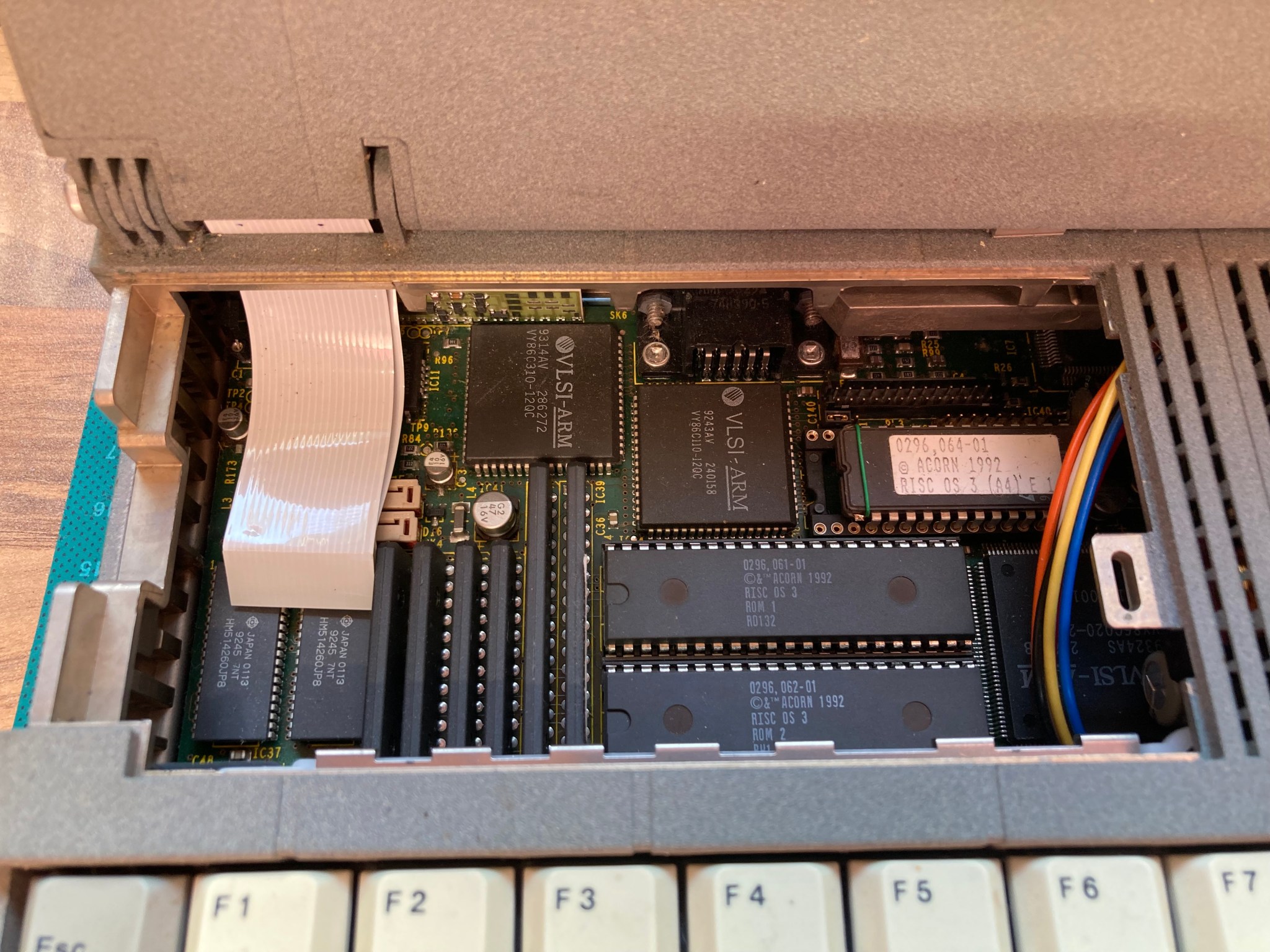 1992 Acorn A4 Laptop Repair, Restoration, & Modifications – Adam's ...